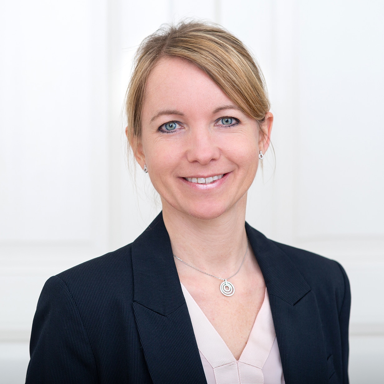Janett Torge – Avenir Group